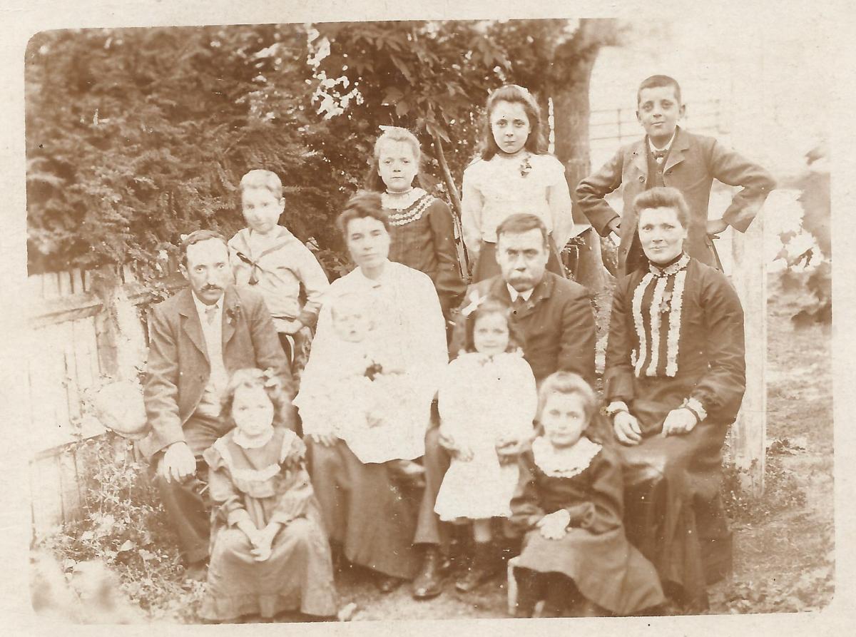 The Silby & Seagust Family – LYNNS WAFFLES